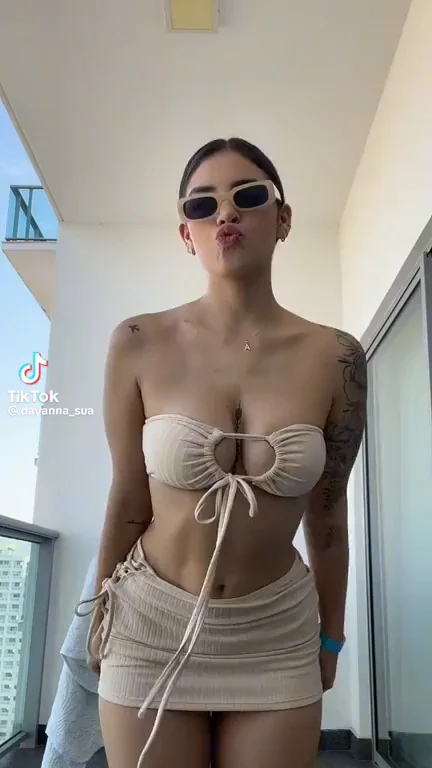 dayanna_sua | Scrolller