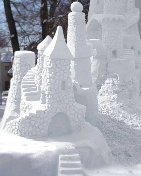 Snow castle | Scrolller