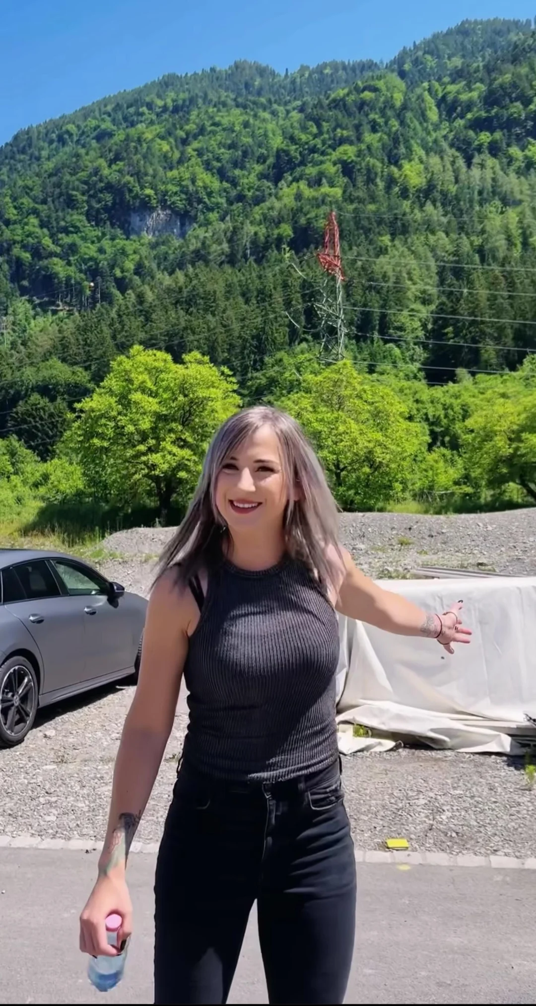 Jen Ledger | Scrolller