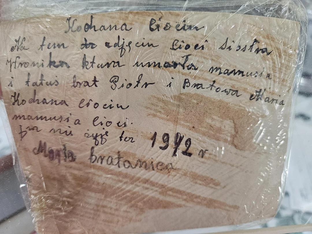 Help translate old photograph note | Scrolller