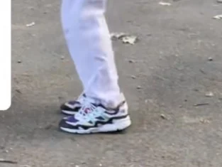 Sneaker Id? Been looking but cant find any info (blurry because its a screenshot from a video ...