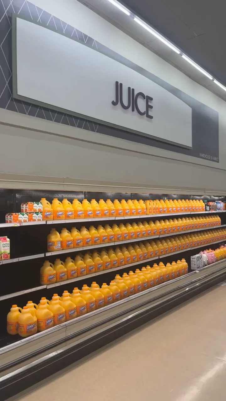 Between all of them there’s an appropriate amount of orange juice. | Scrolller