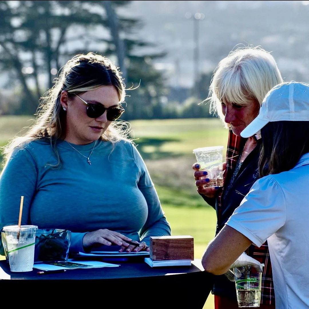 Drawing a crowd | Scrolller