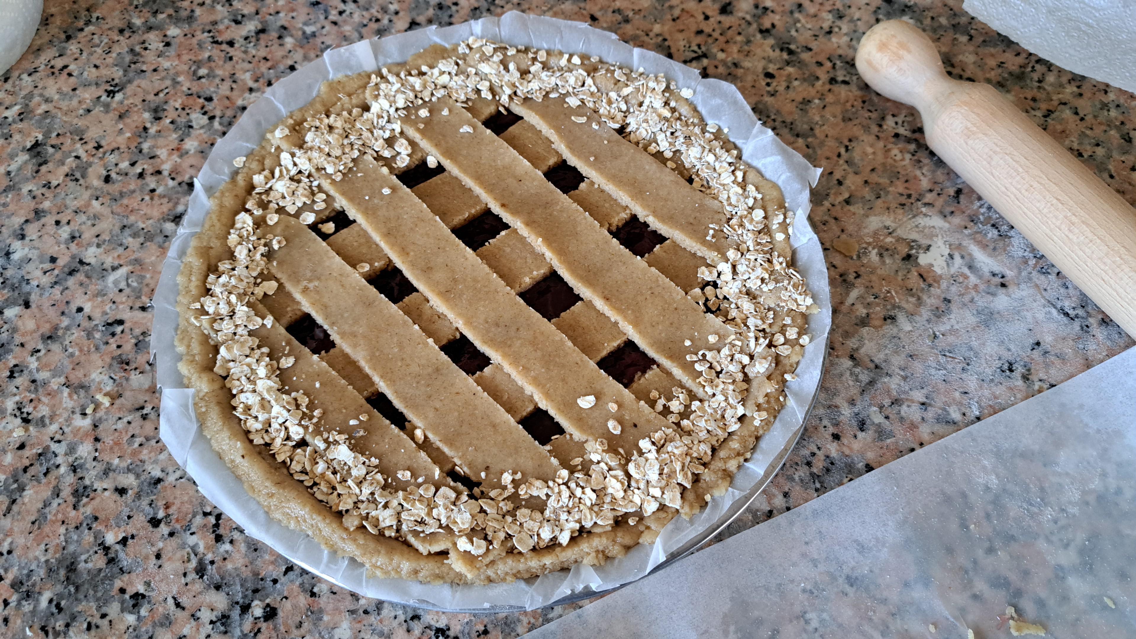 [homemade] oatmeal tart and strawberry jam | Scrolller
