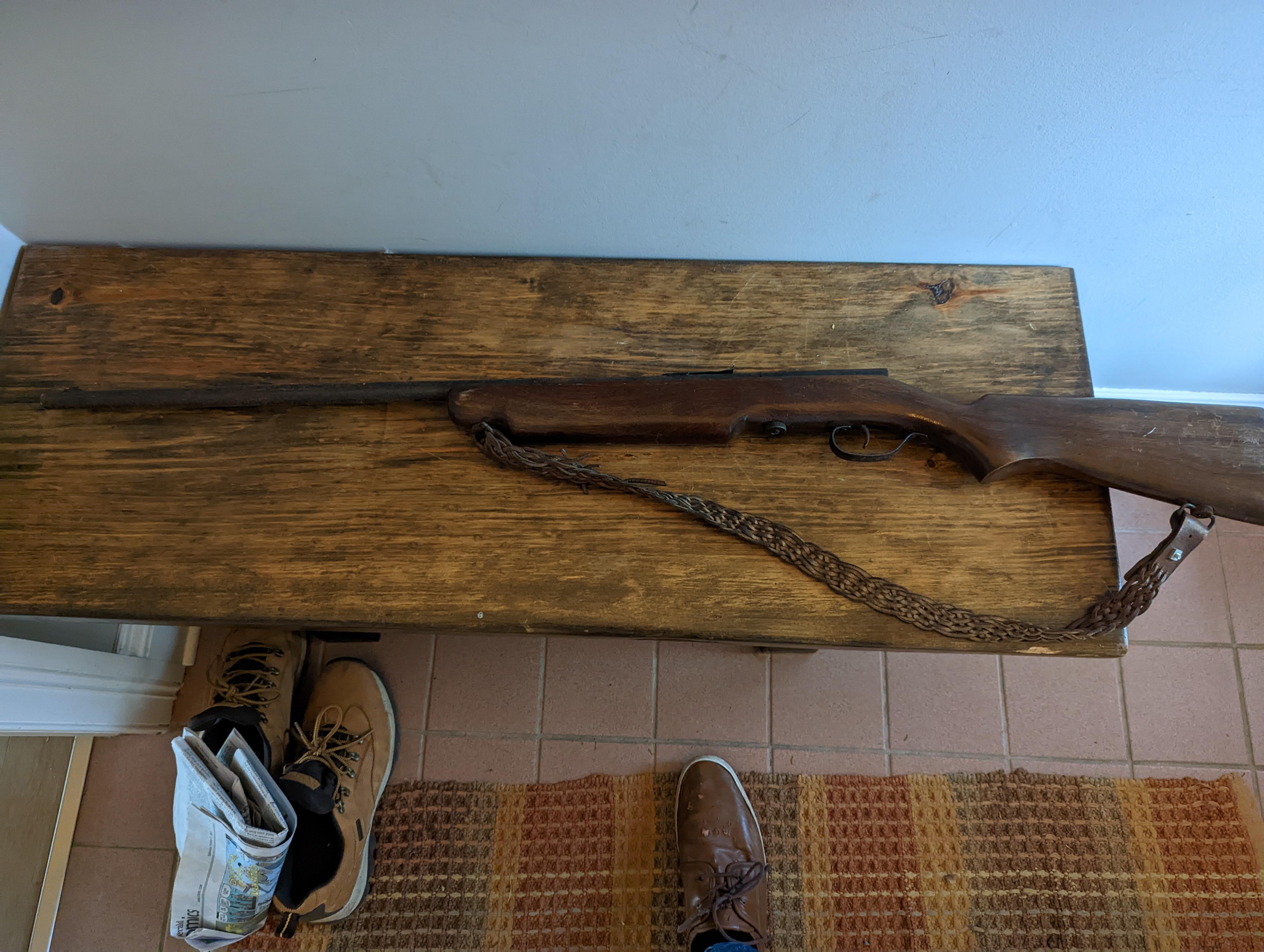 Gun ID and repair help ! | Scrolller