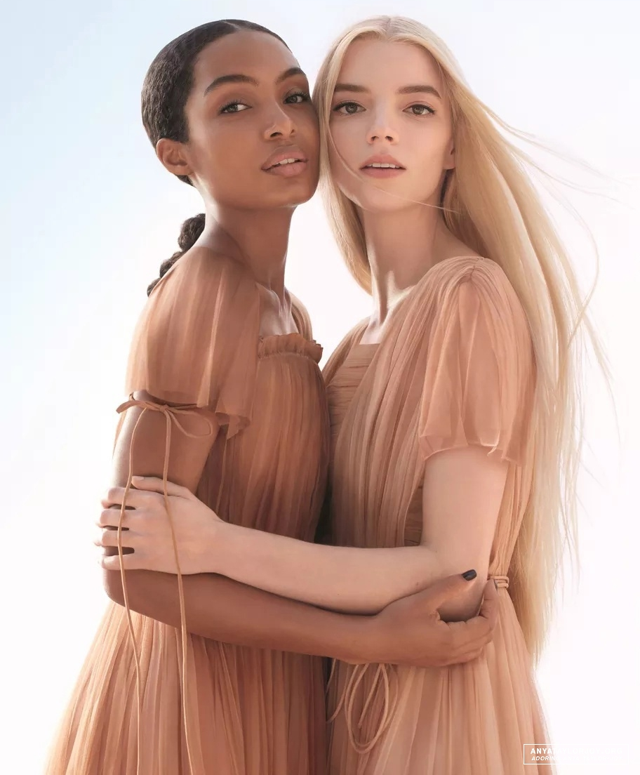 Dior promo. | Scrolller