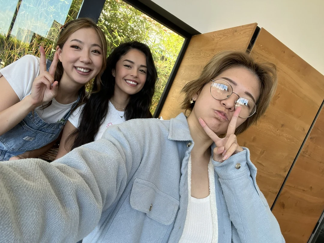 Leslie Rae & Miyoung | Scrolller