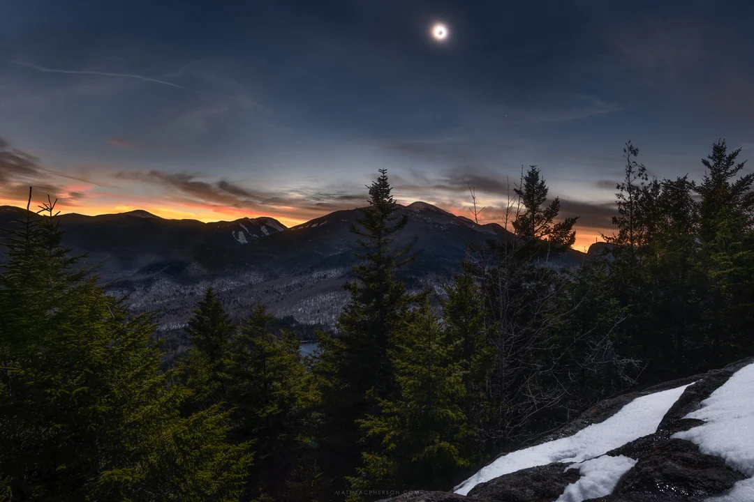 Total Solar Eclipse over the Adirondacks, New York [OC][4000x2666] | Scrolller