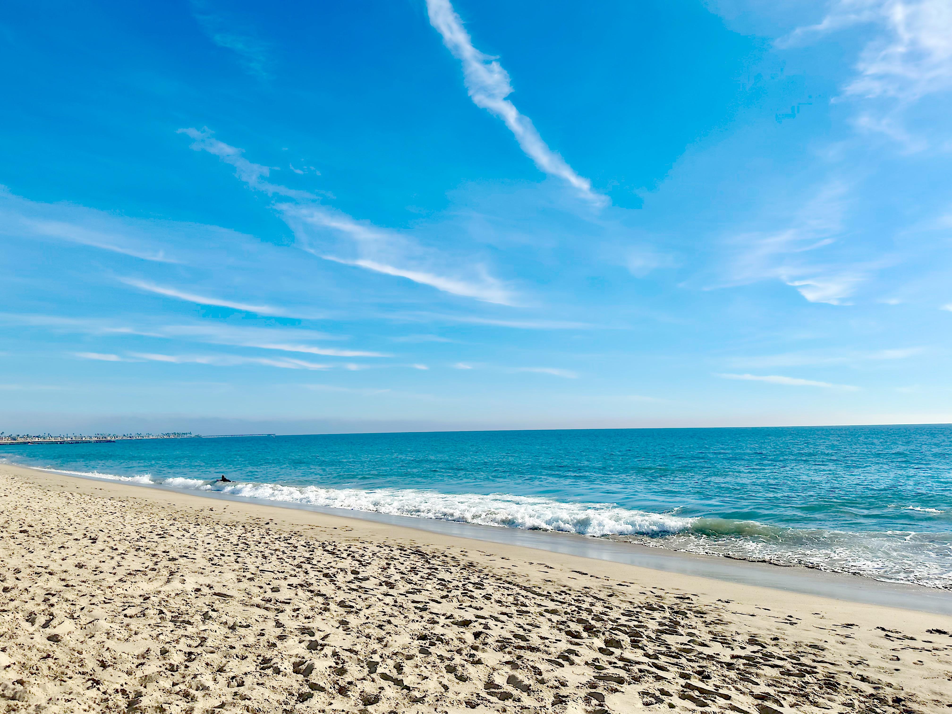 Newport Beach, CA | Calm Seas | Scrolller