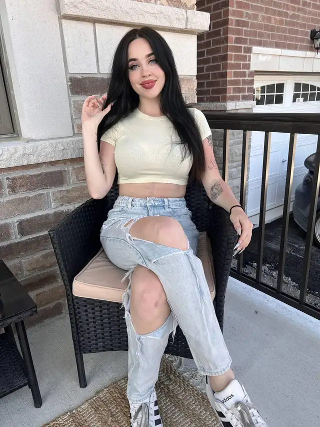 Hanging out on a good weather | Scrolller