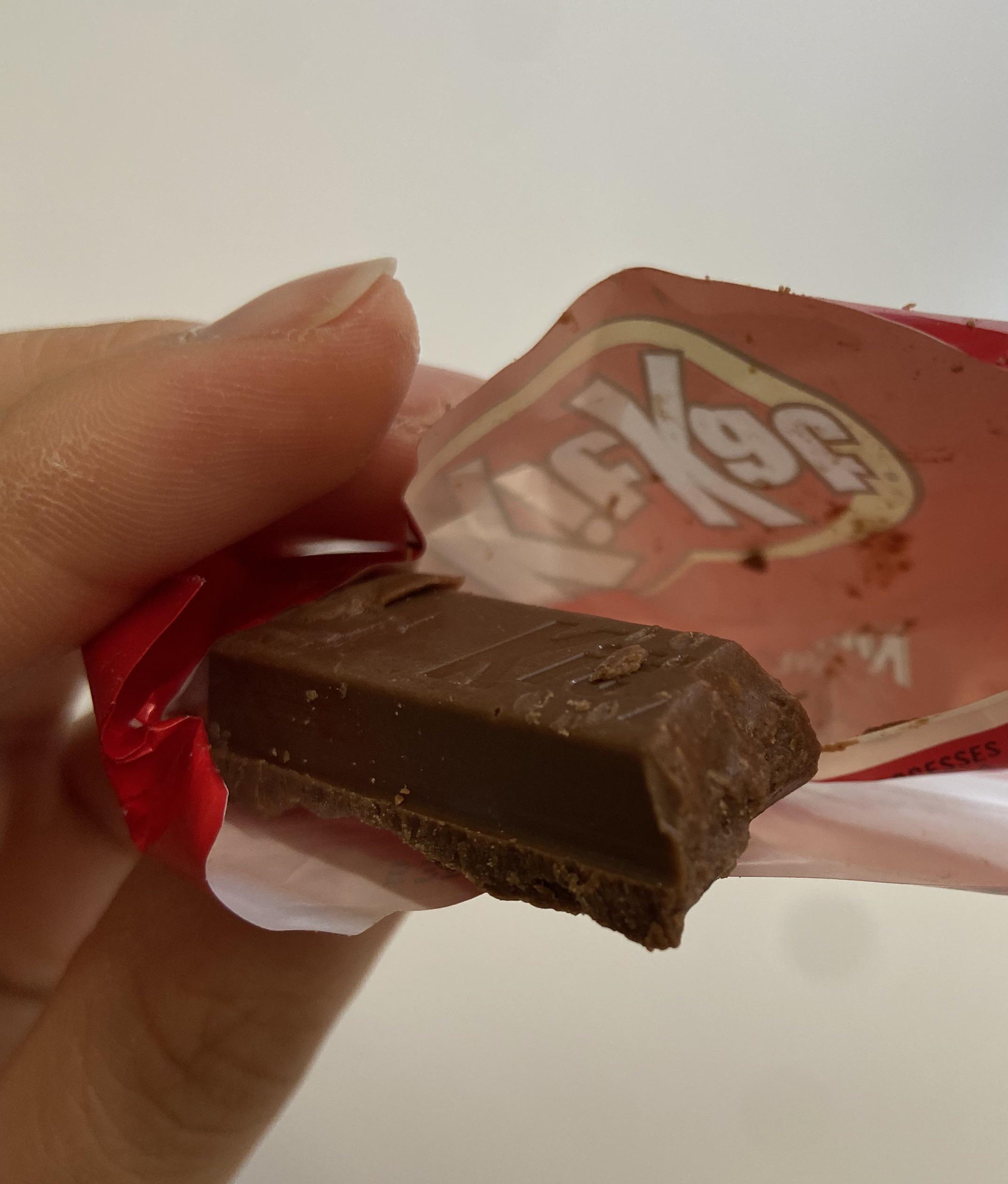 This KitKat with no wafer | Scrolller