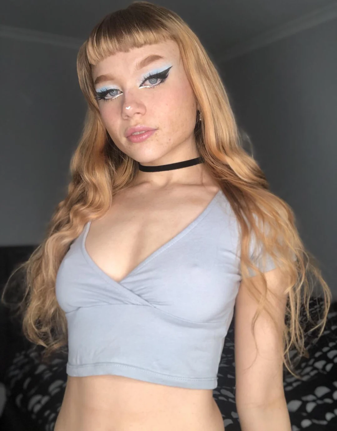 always braless | Scrolller