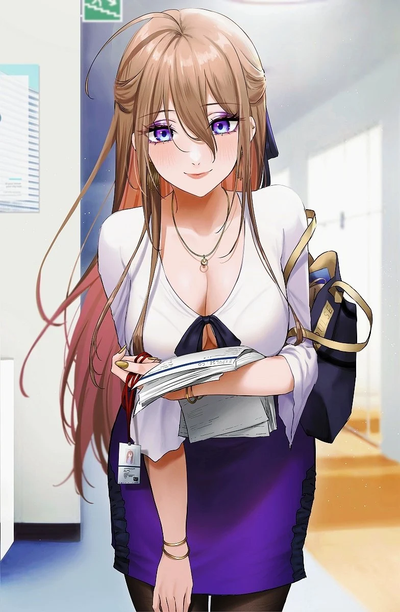 Nana, the new girl at work | Scrolller