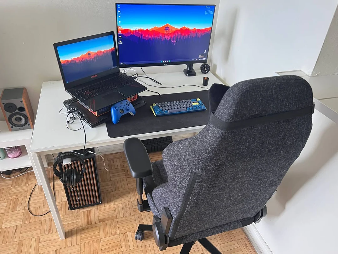 My secret lab setup | Scrolller