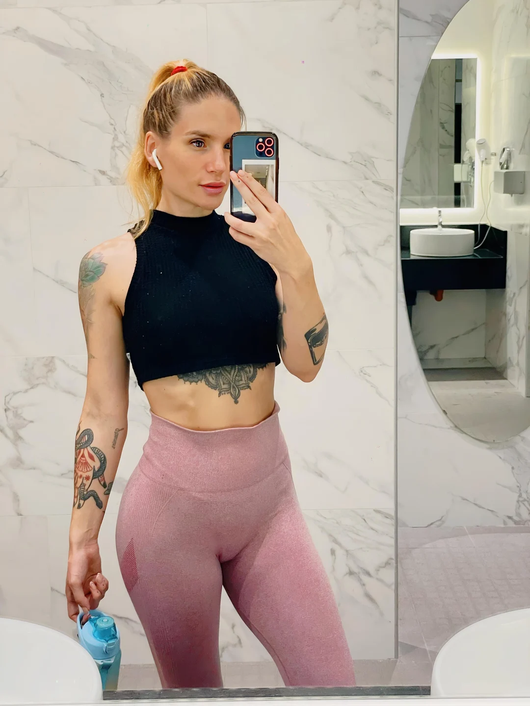 Bulk process | Scrolller