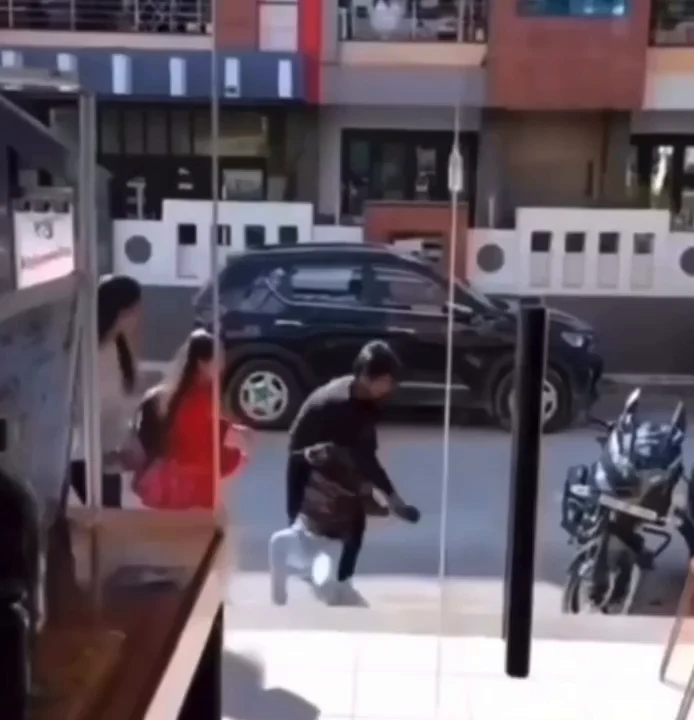 Happy ending. | Scrolller