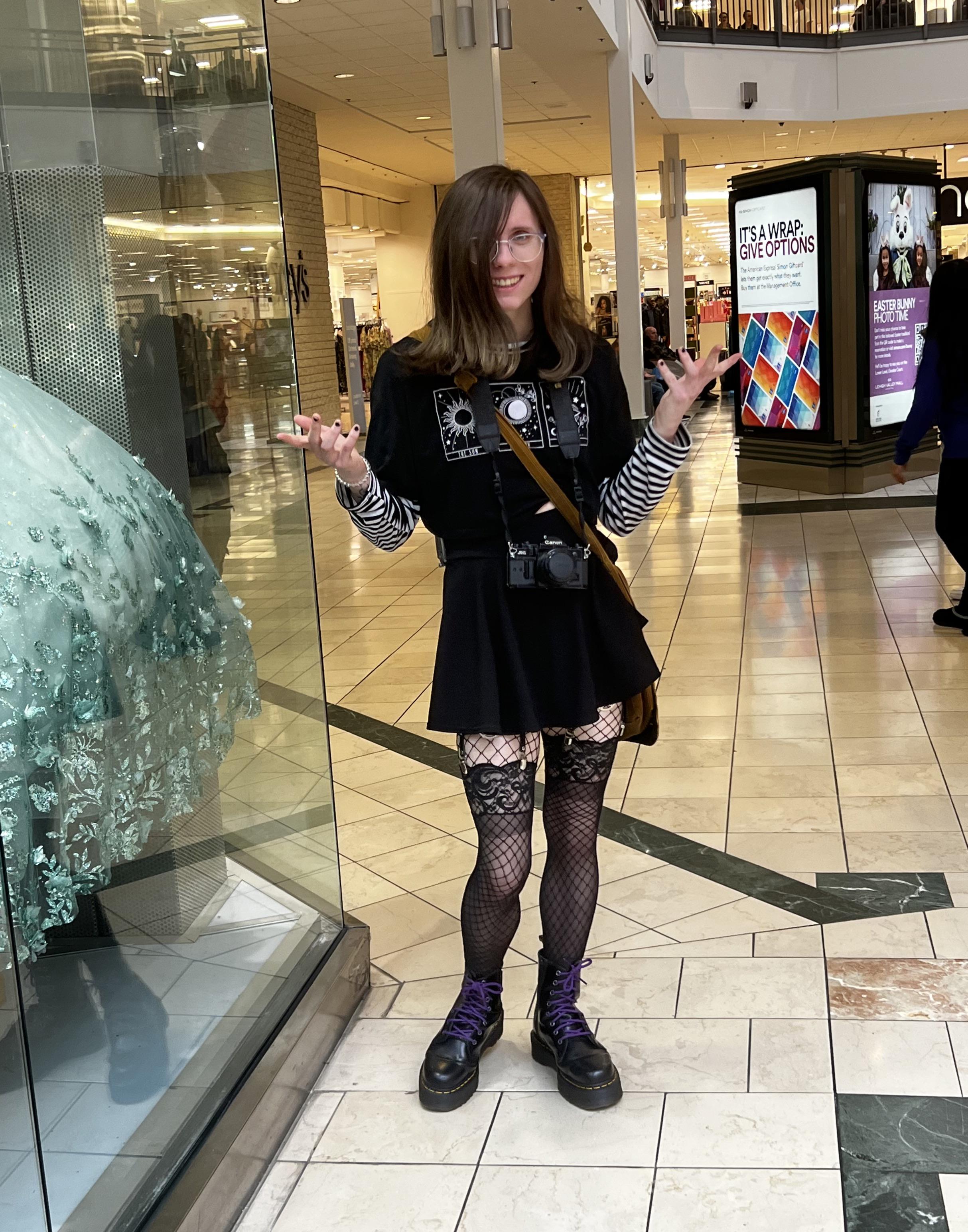 Your bitchy trans goth gf at the mall | Scrolller