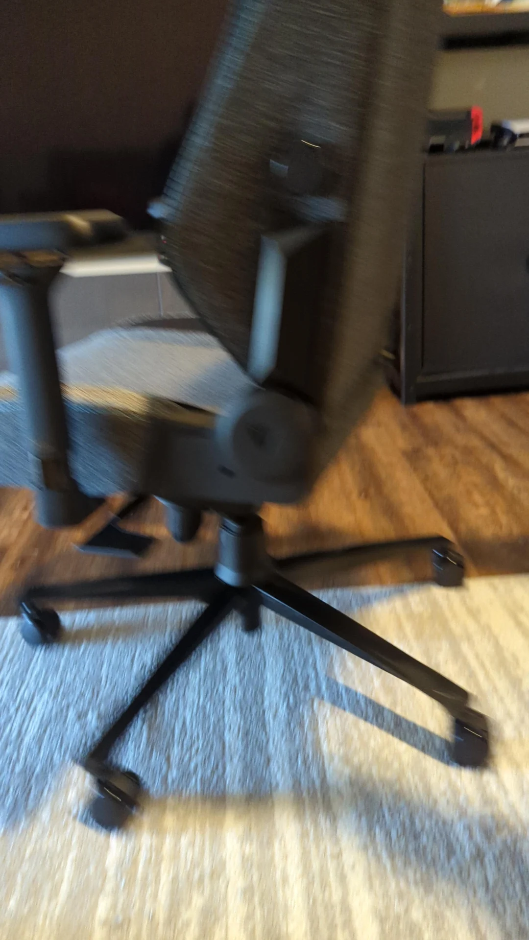 Secretlab chair | Scrolller