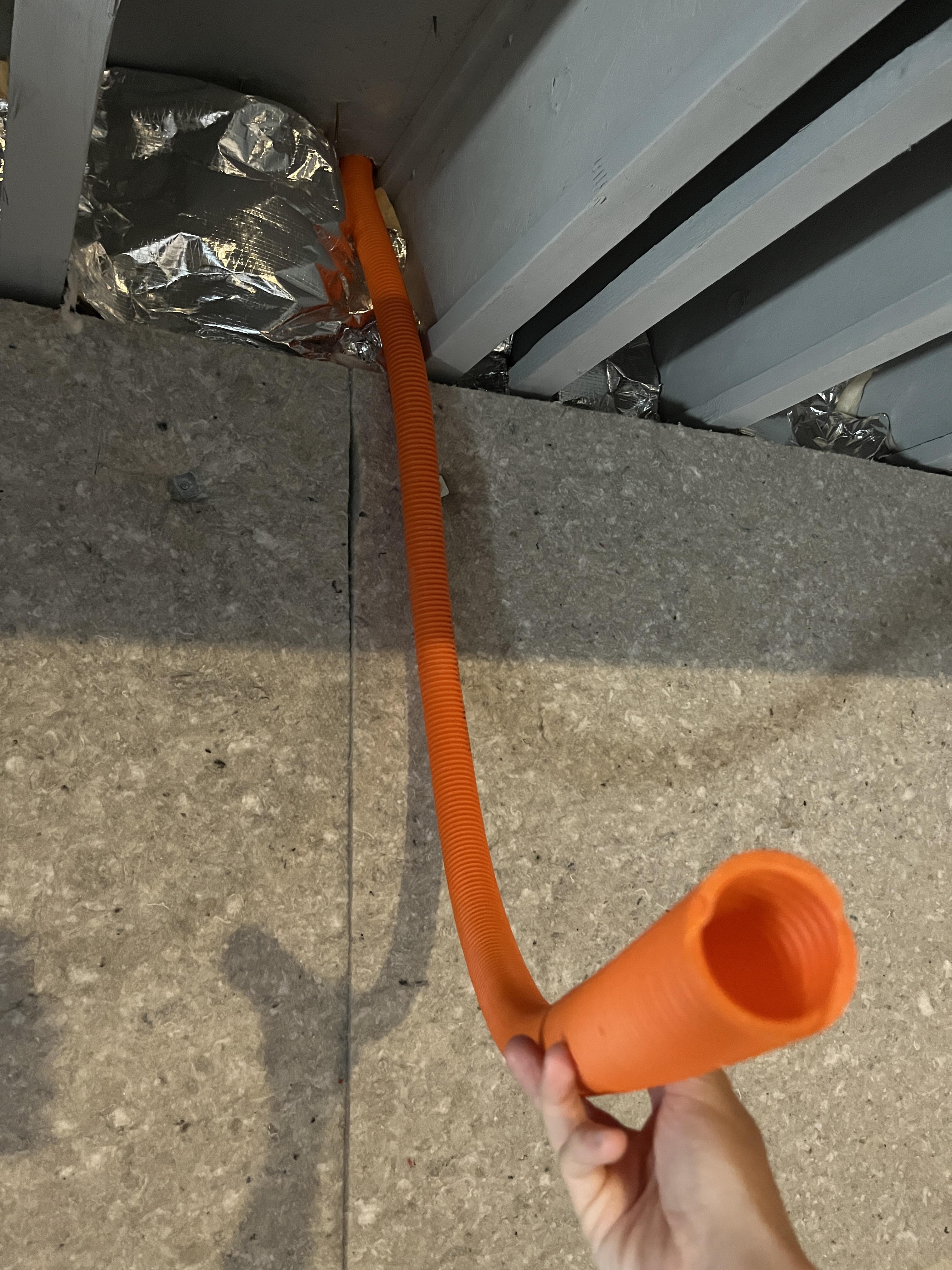 What is this orange hose? | Scrolller