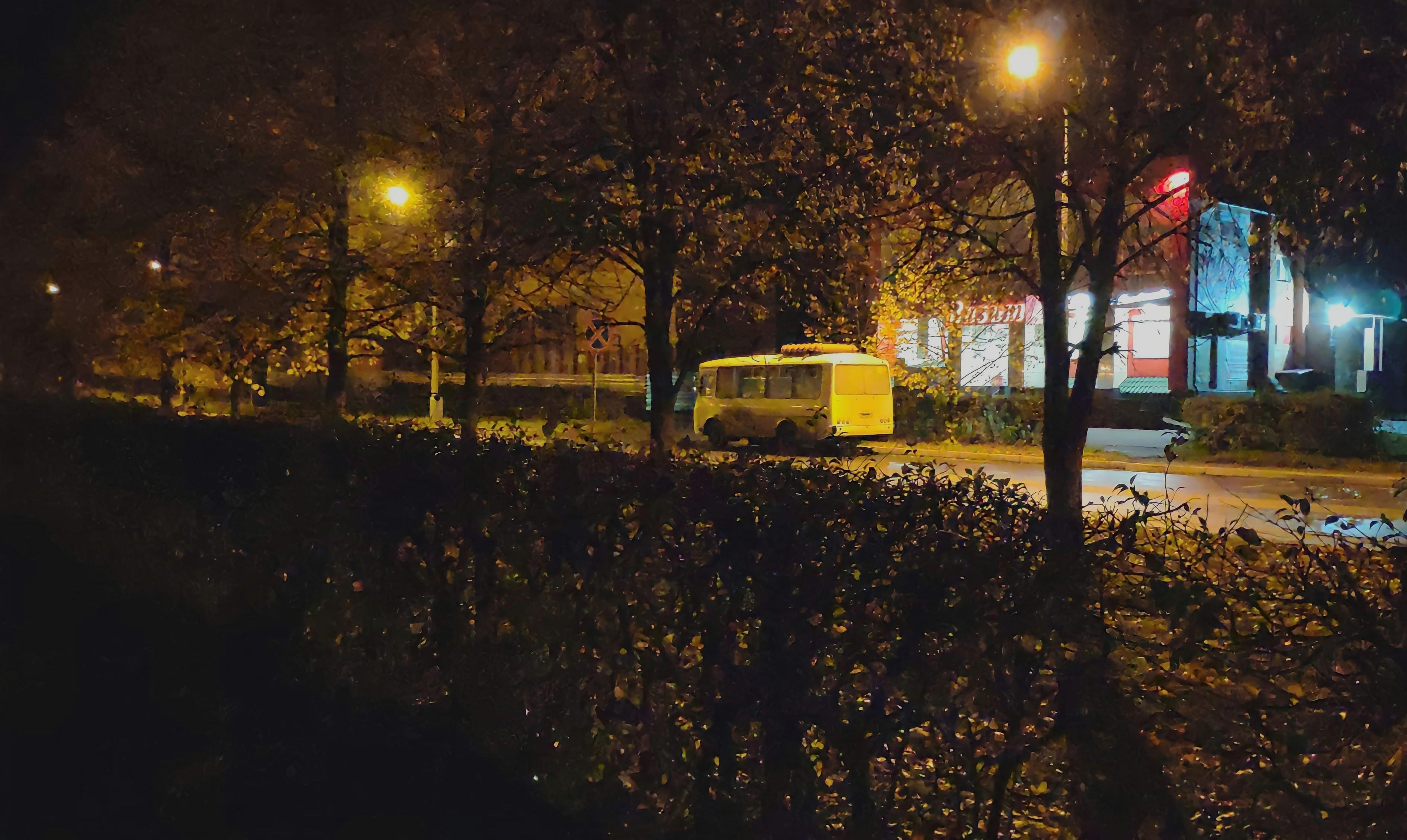 Hippie bus | Scrolller