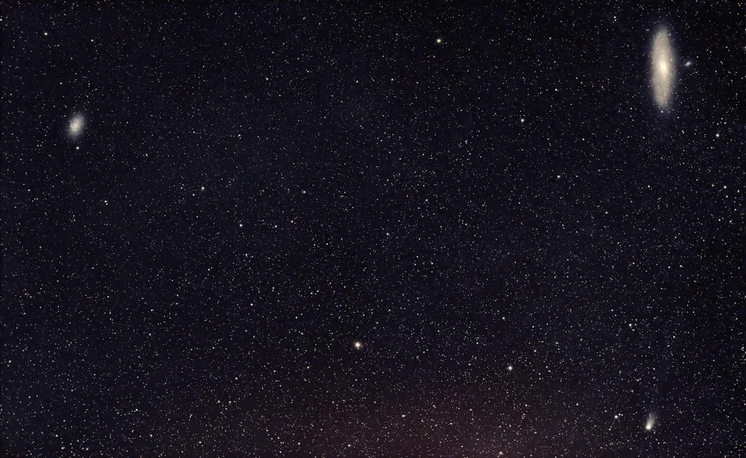 3 galaxies and a comet | Scrolller