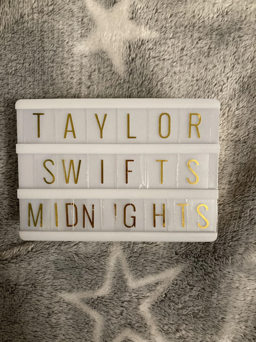 I Changed my mini LED light box | Scrolller