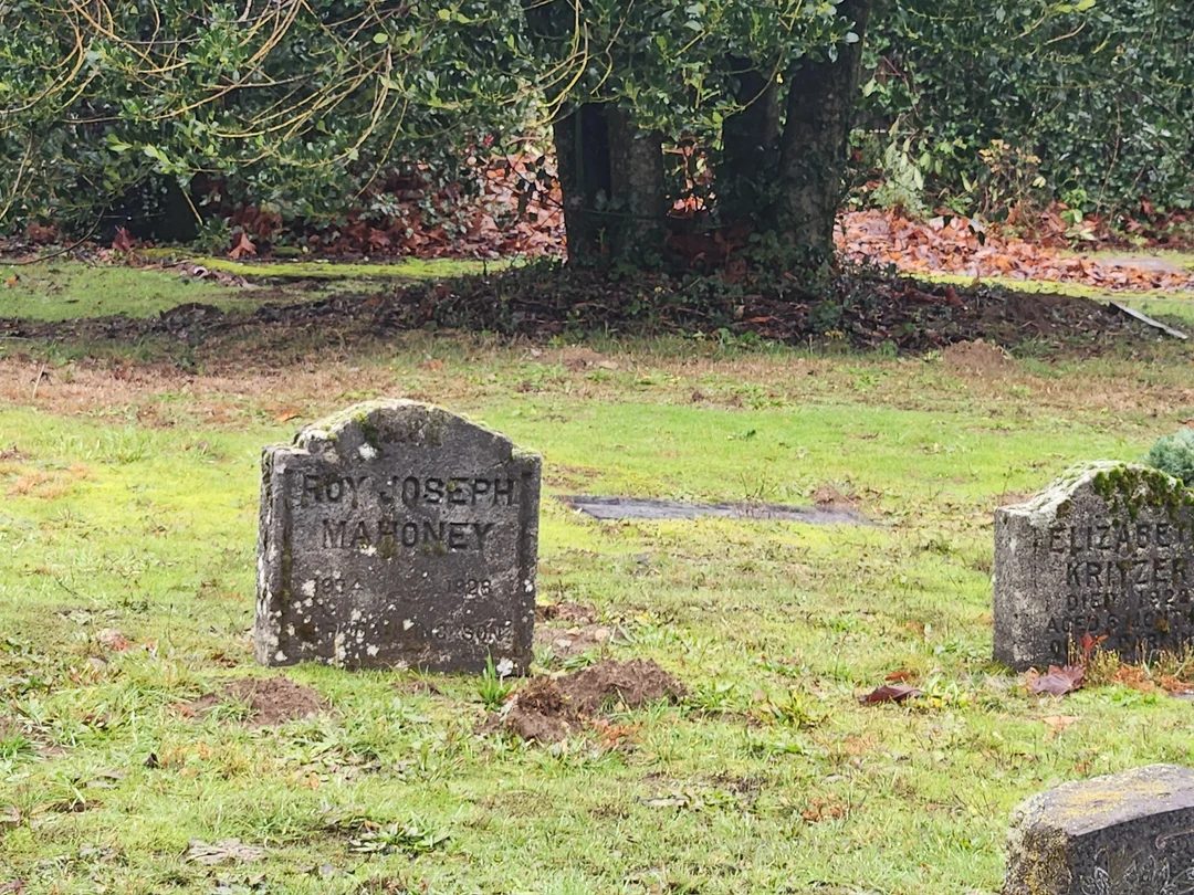 Mt Si Cemetery 2 | Scrolller