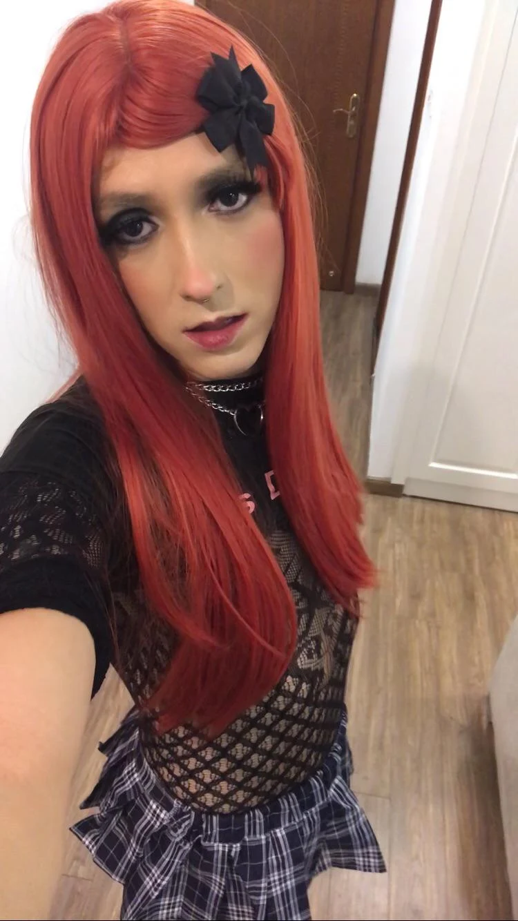 Just got this new wig, does it suit me? | Scrolller