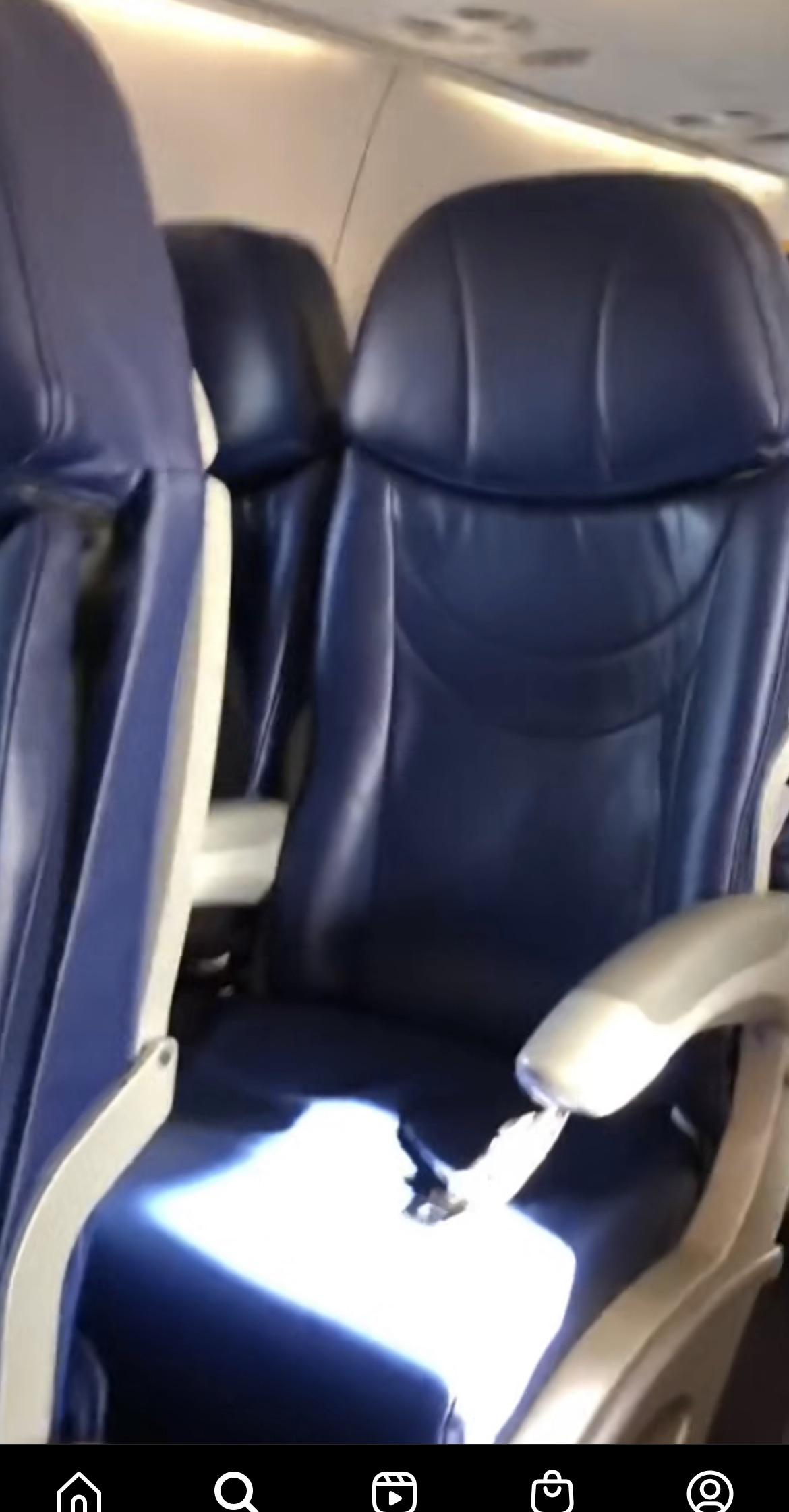 Seat on a plane | Scrolller