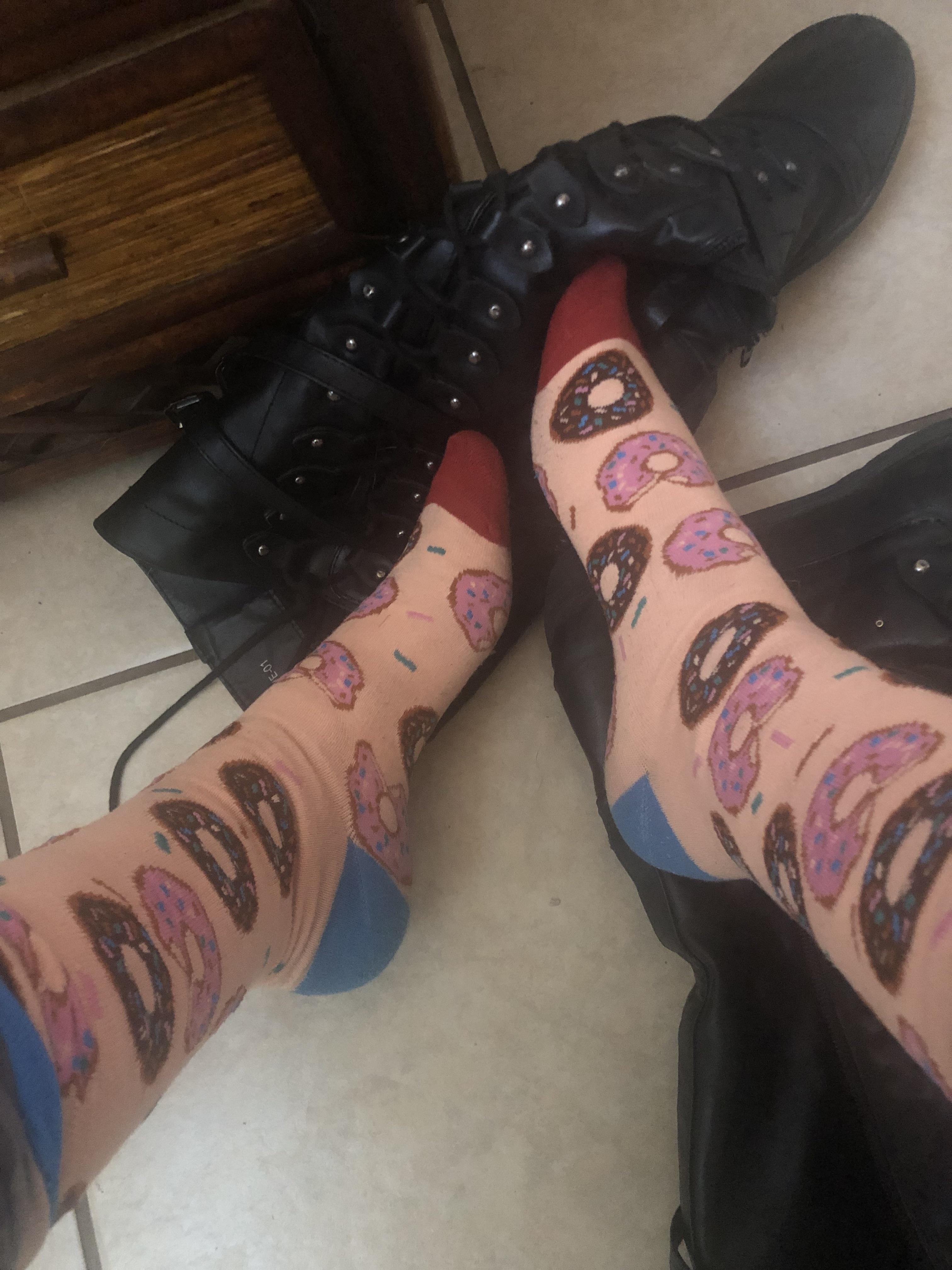 Donuts, anyone? | Scrolller