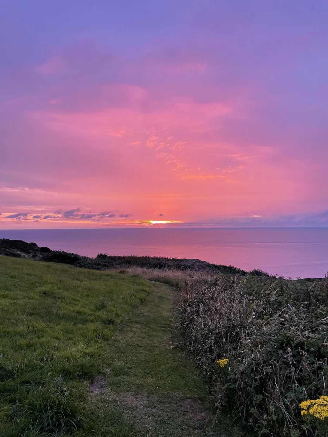 Devon sunset, UK | Scrolller