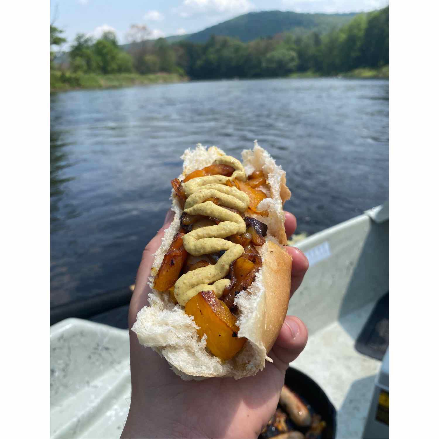 Brats with a view | Scrolller