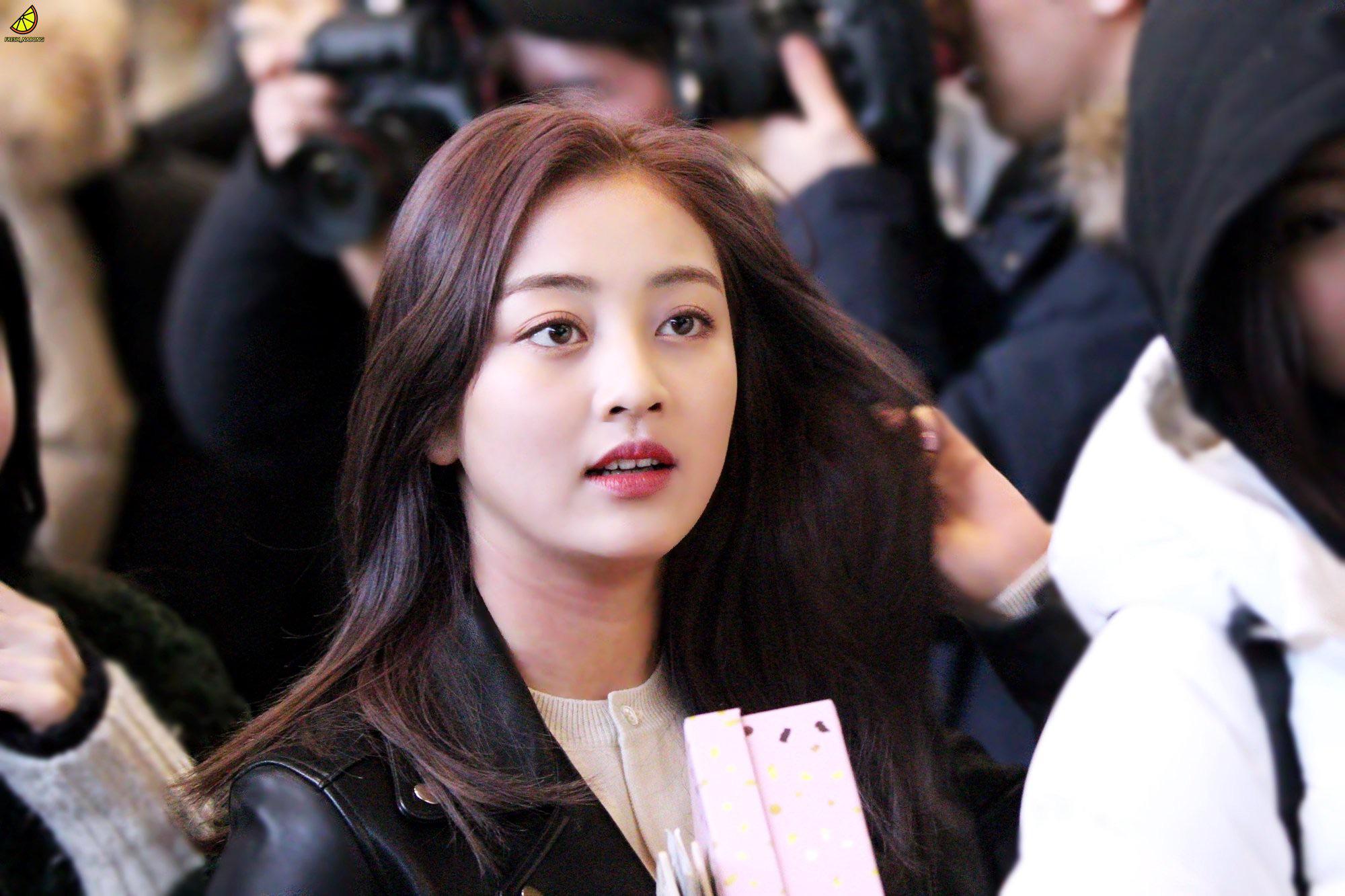 Jihyo | Scrolller