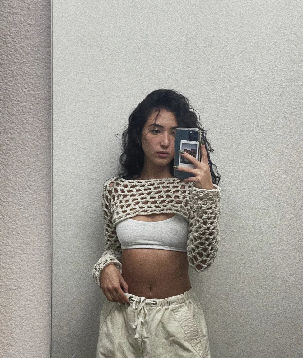 Mesh top | Scrolller