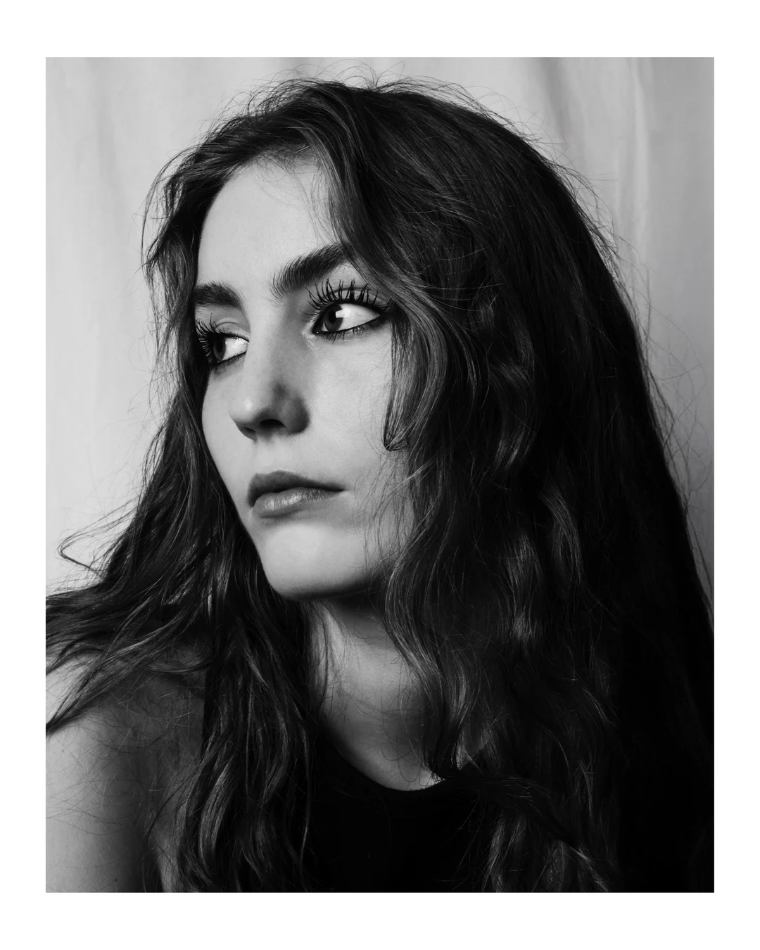 Ella [Fuji XT4, 35mm, f8] | Scrolller