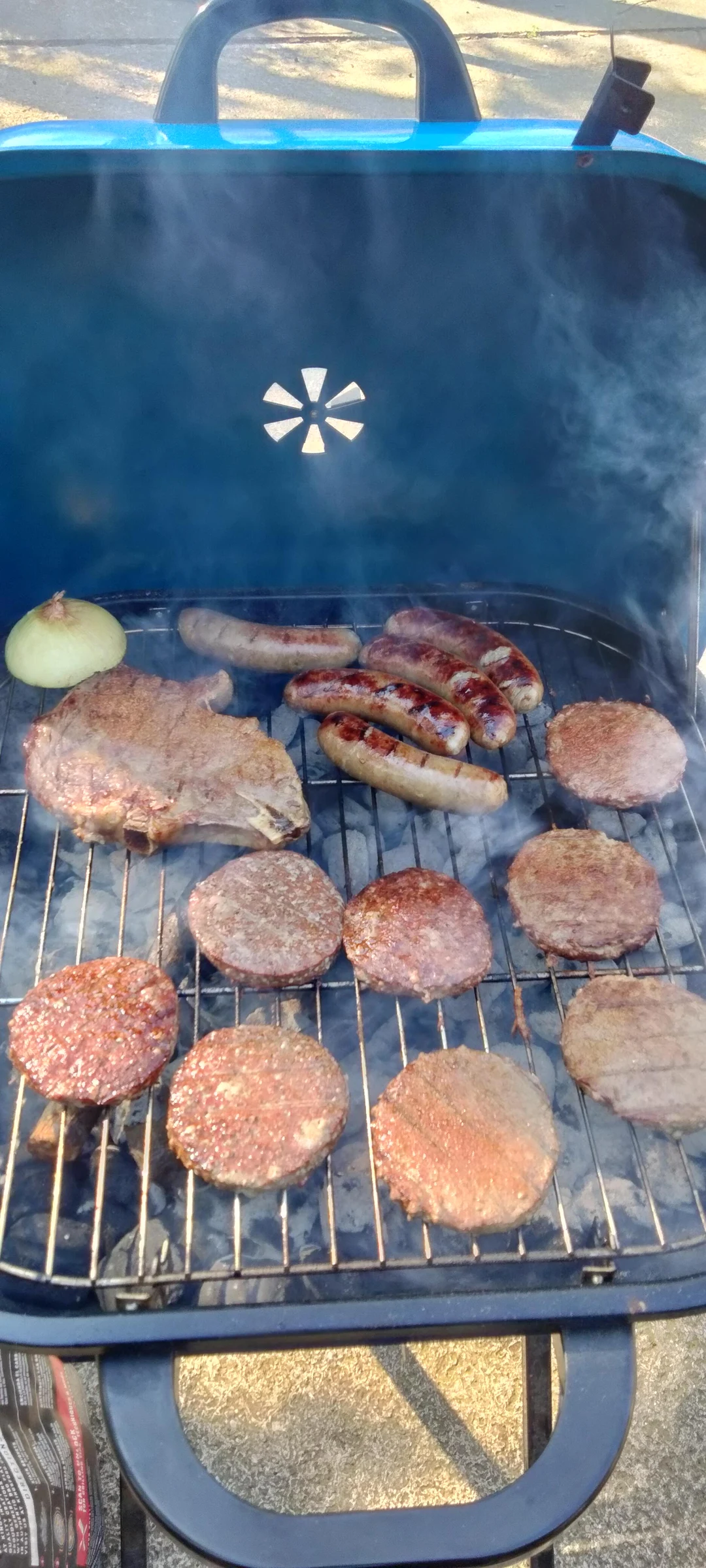 Grilling out 👍 | Scrolller