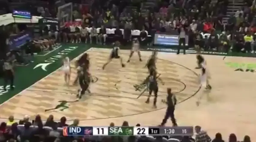 Caitlin Clark from almost halfcourt | Scrolller