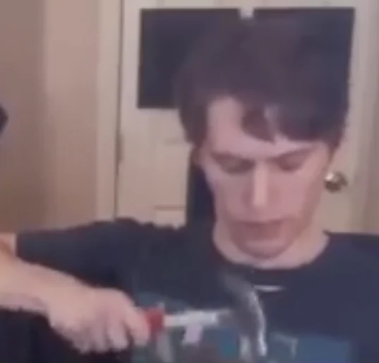 Can one of you make a jerma hammering sped up gif for me? All the scenes like this | Scrolller