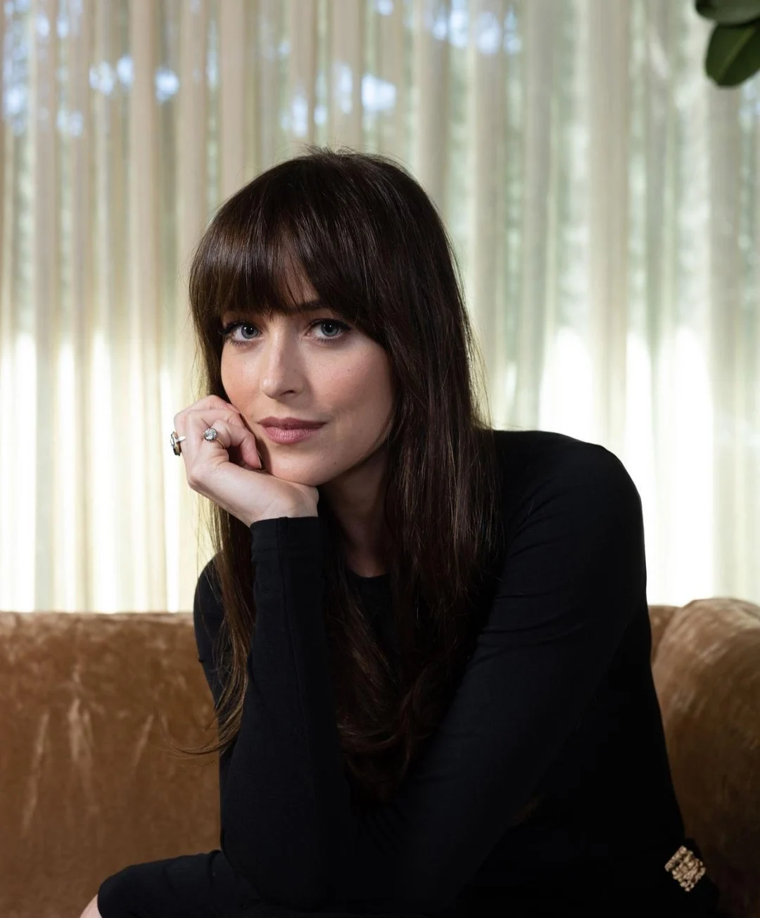 Dakota Johnson | Scrolller