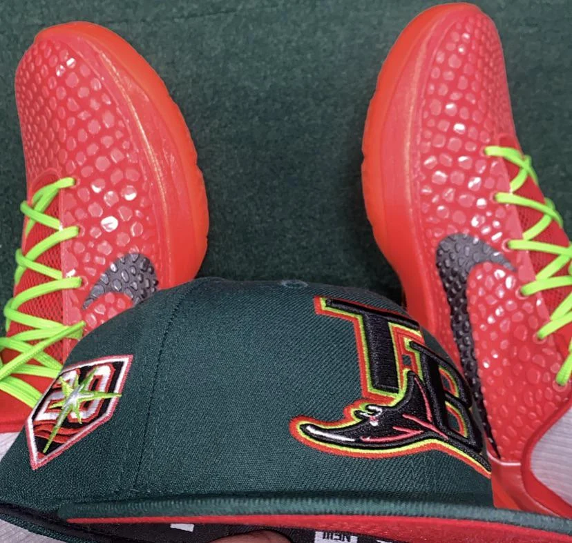 Kobe reverse grinch | Scrolller