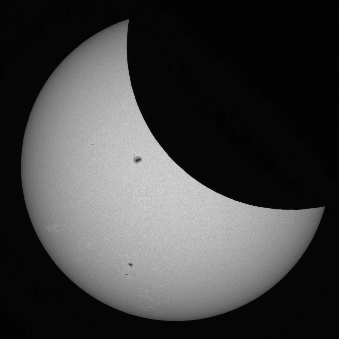 Sun And Moon Scrolller