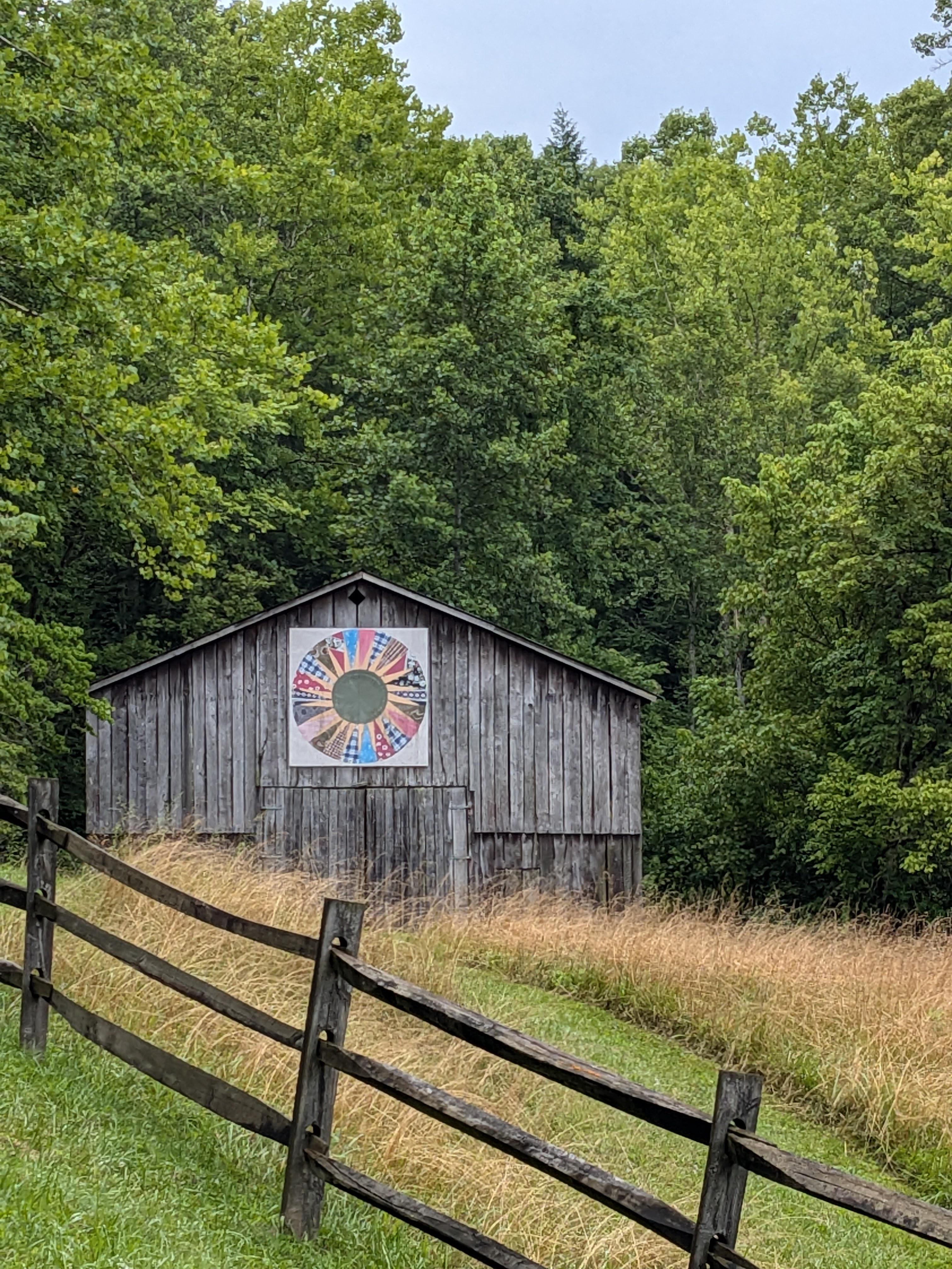 Kentucky Quilt Barn Scrolller