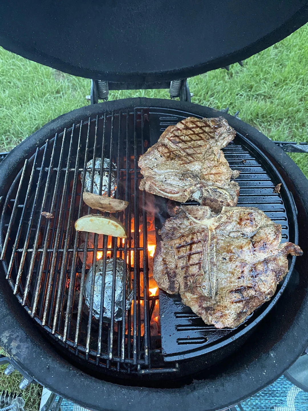 Steaks for breakfast! | Scrolller