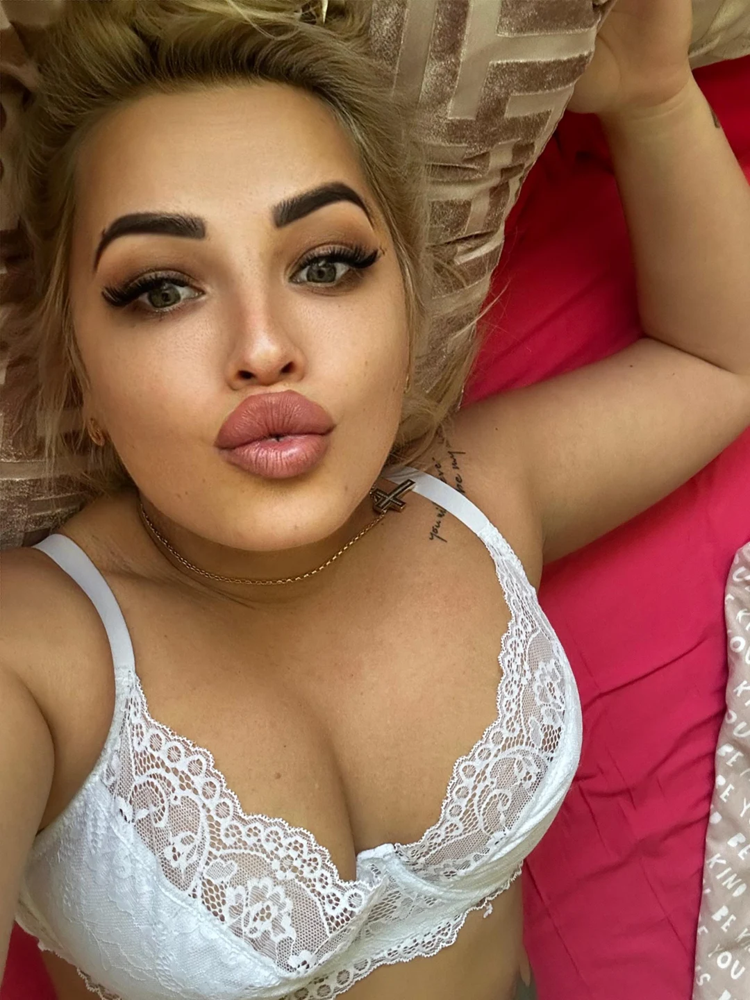 They float in water | Scrolller