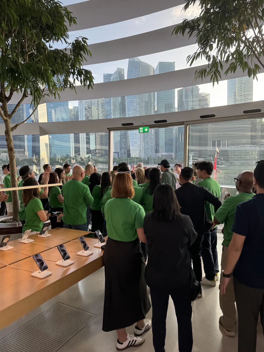 Tim Cook was at Apple Store | Scrolller