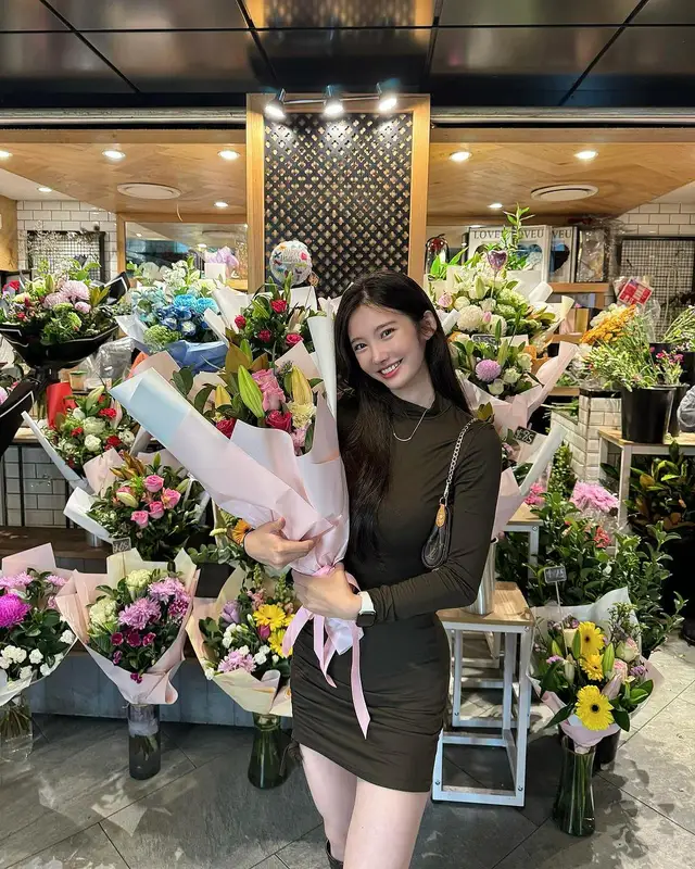 Nahyun Kim | Scrolller