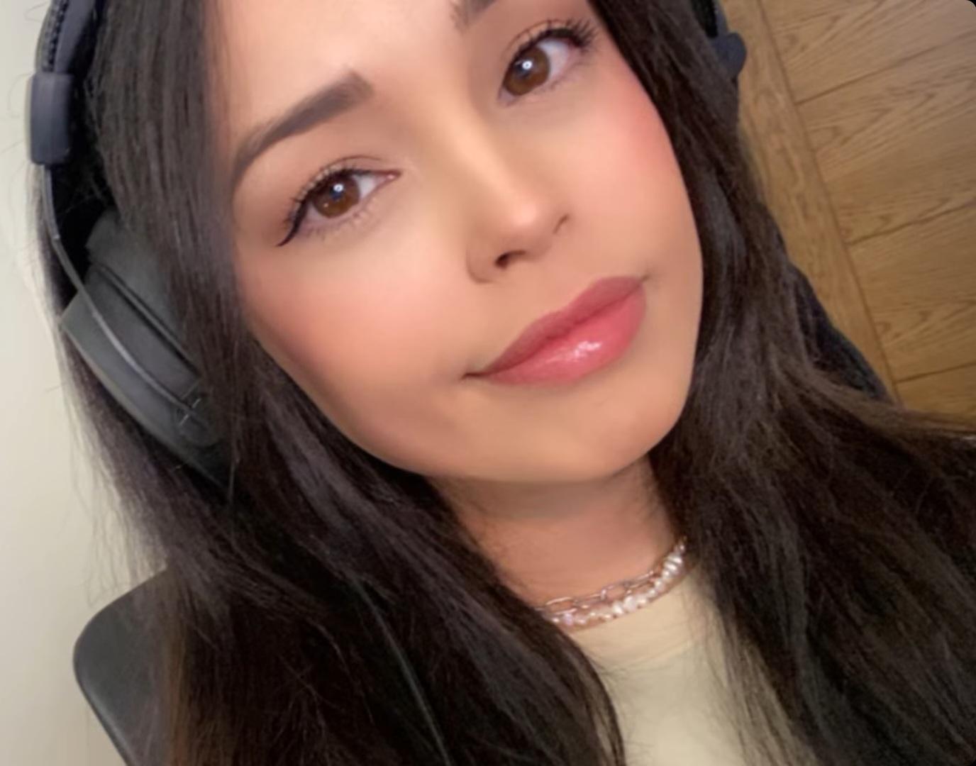 Discover more like OfflinetvGirls: Gorgeous Rae and Related Content | Scrolller