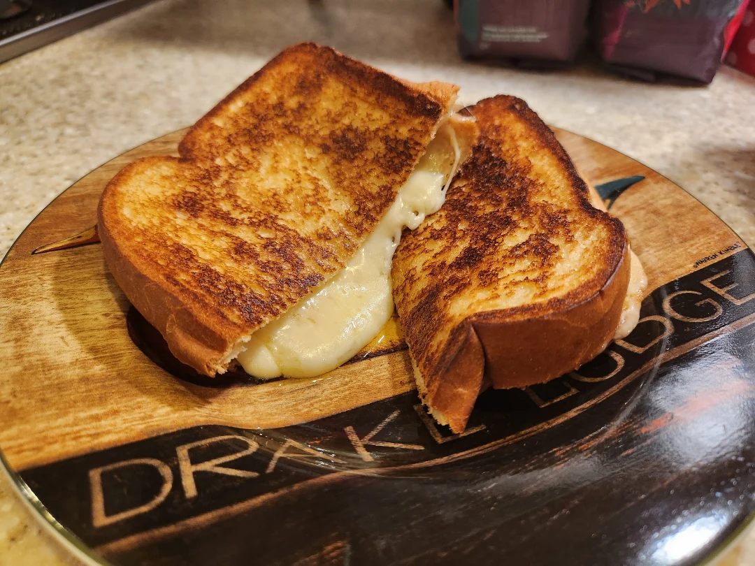 Swiss & Havarti on Hawaiian Bread | Scrolller