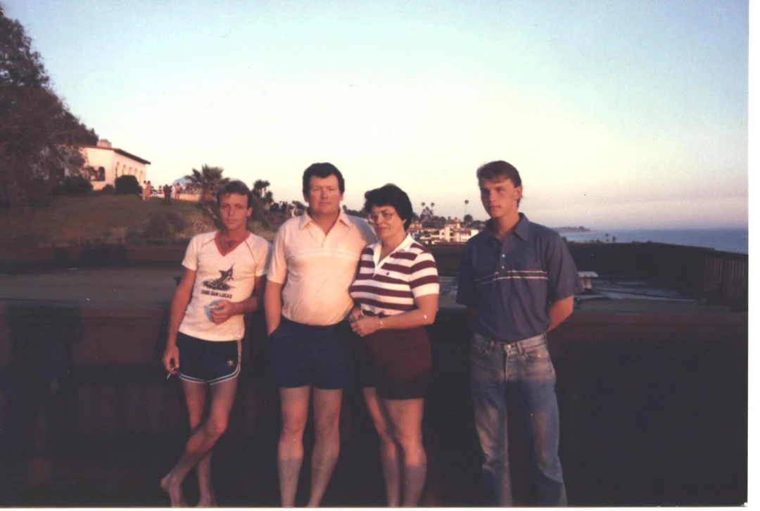 My dad (on the left) with his family. Early 80s. | Scrolller