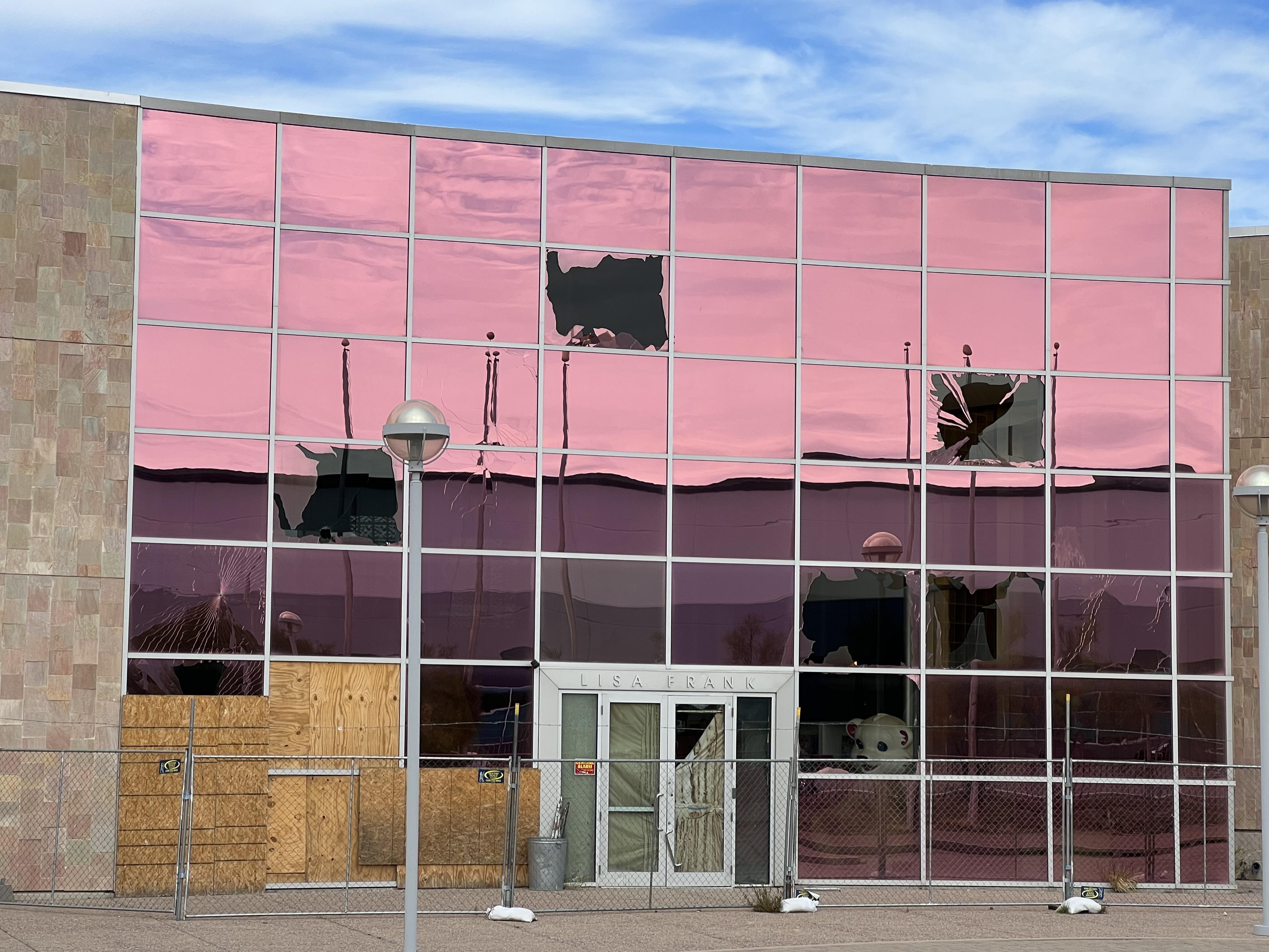 Main entrance to the Lisa Frank warehouse in Tucson, Az | Scrolller